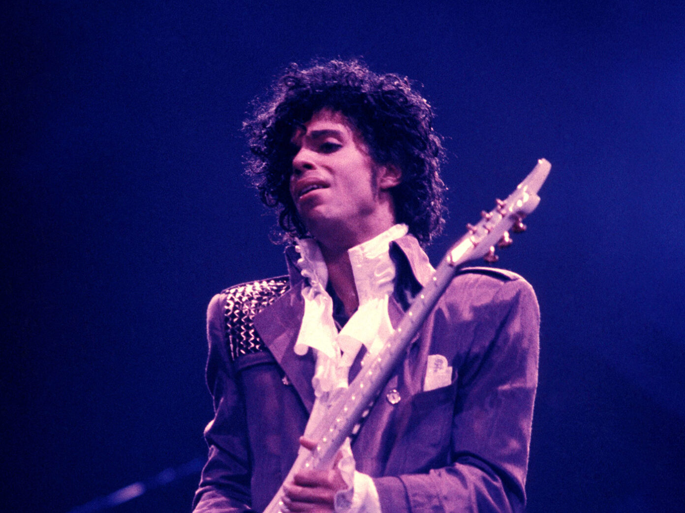"Lightning captured in a bottle" - This is how Prince made "Purple Rain ...